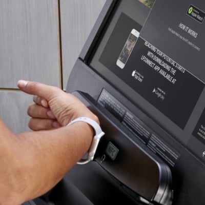 Refurbished Elevation Series Treadmill with Discover SE3 HD (PO-95T ...