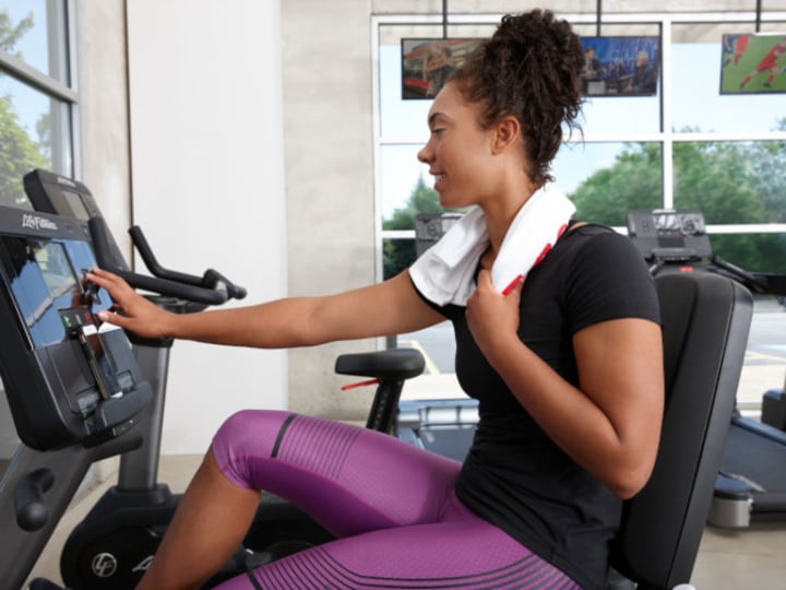 Commercial Recumbent Exercise Bike Australia | Life Fitness