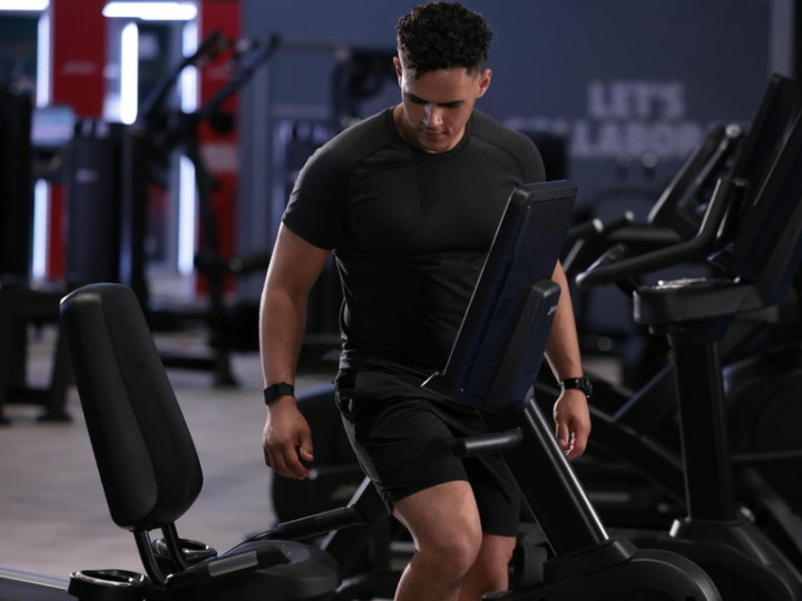 Integrity+ Series Lifecycle Recumbent Exercise Bike - Life Fitness