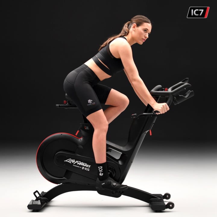 iC7 ICG Indoor Cycle (IC-LFICGIC7-01) - Life Fitness